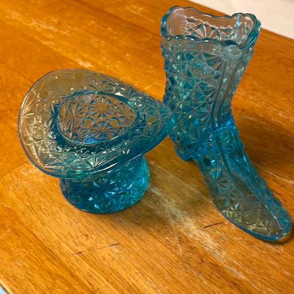Fenton | Accents | Light Blue Fenton Glass Daisy Dot Top Hat And Shoe ...